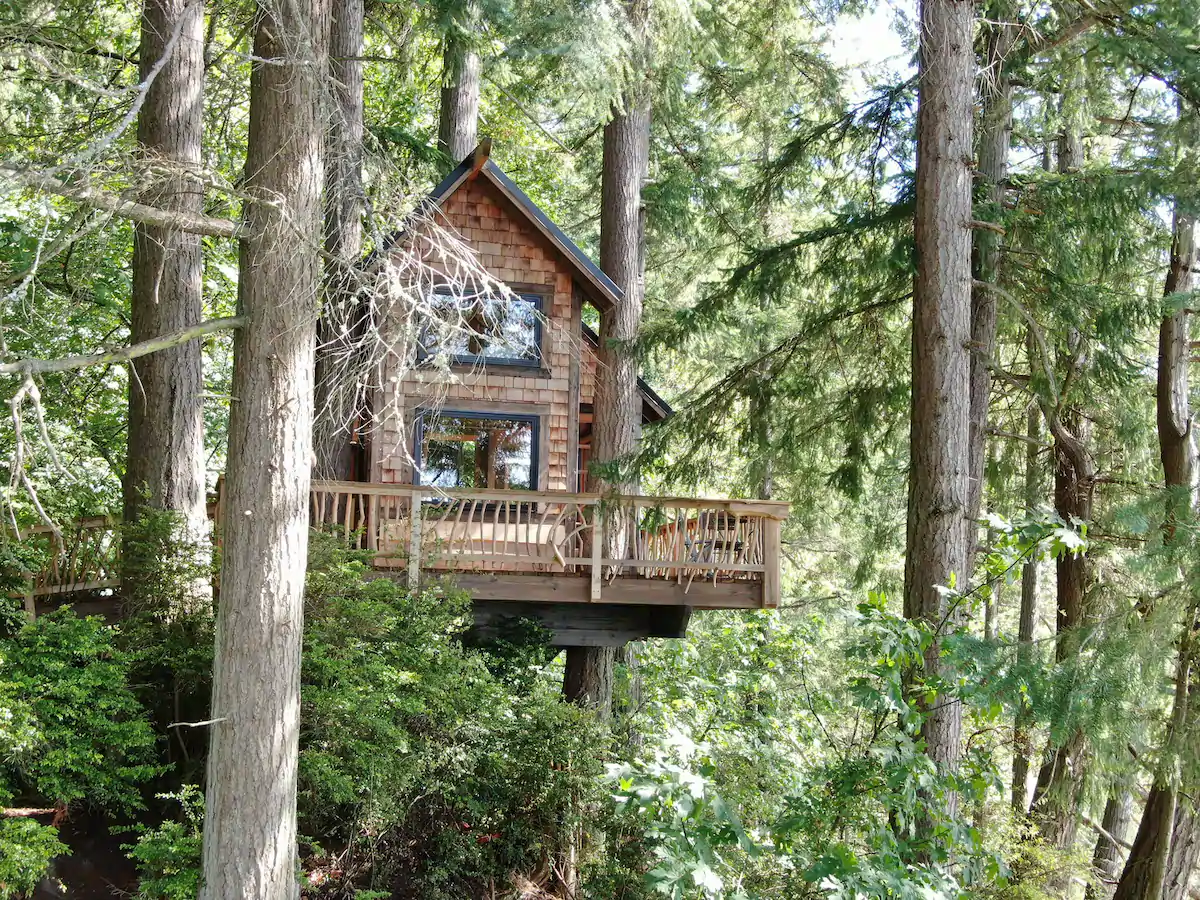 Unique Cabin Rentals in the Pacific Northwest - It's Logan Marie